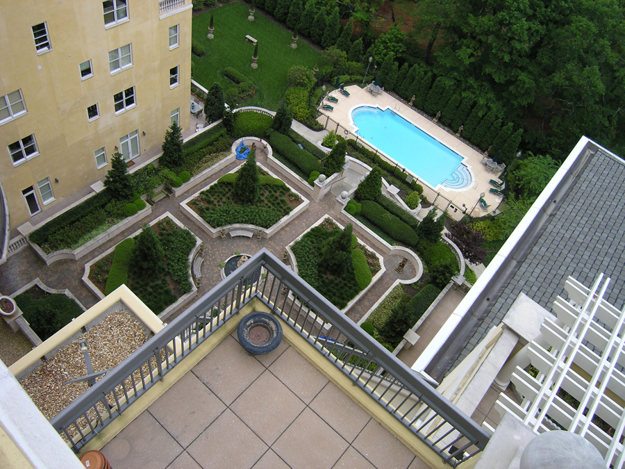 High Rise Condo - Paces Ferry Builders